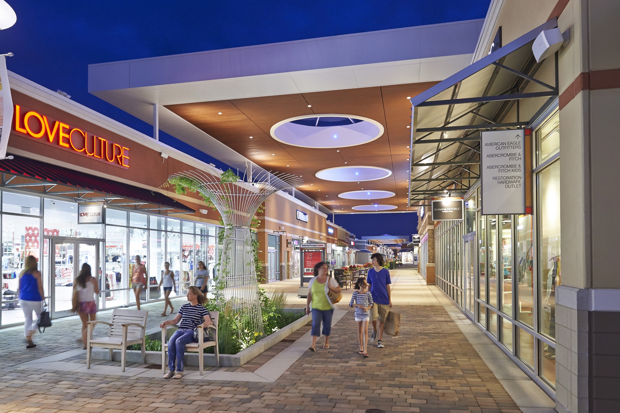 Taubman Prestige Outlet Mall St Louis Motorhome | semashow.com